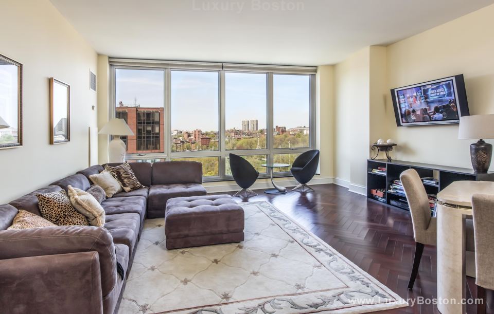 Luxury Boston - One Charles Boston - Luxury Condos and Apartments ...
