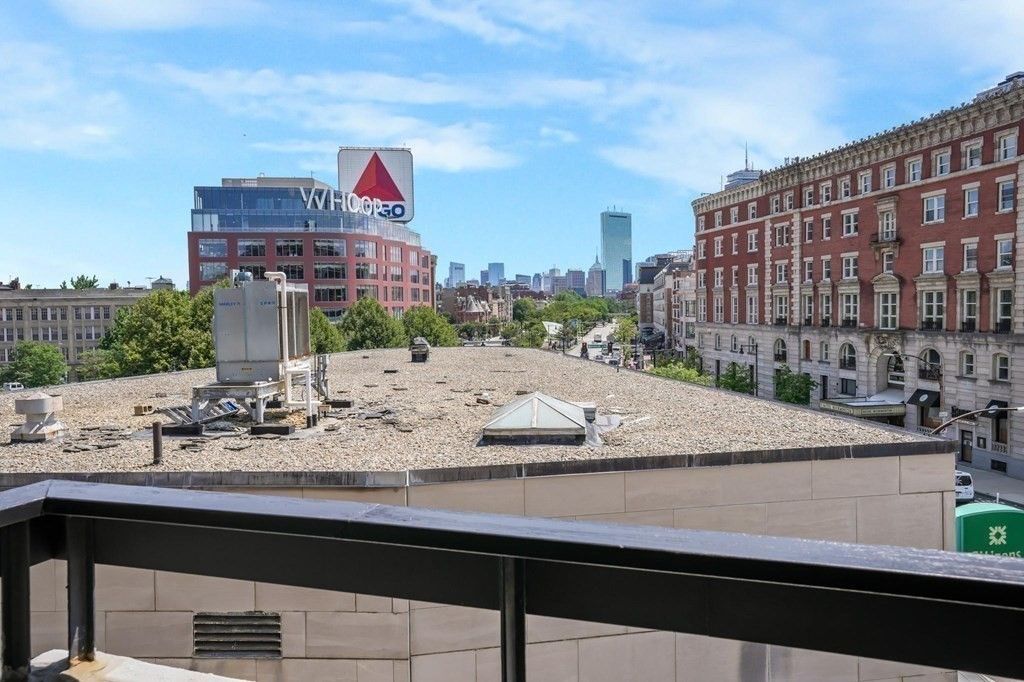 Luxury Boston - Kenmore Tower - Kenmore Square Apartments and Condos ...